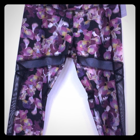 Hollie Watman | Pants & Jumpsuits | Athletic Capri | Poshmark